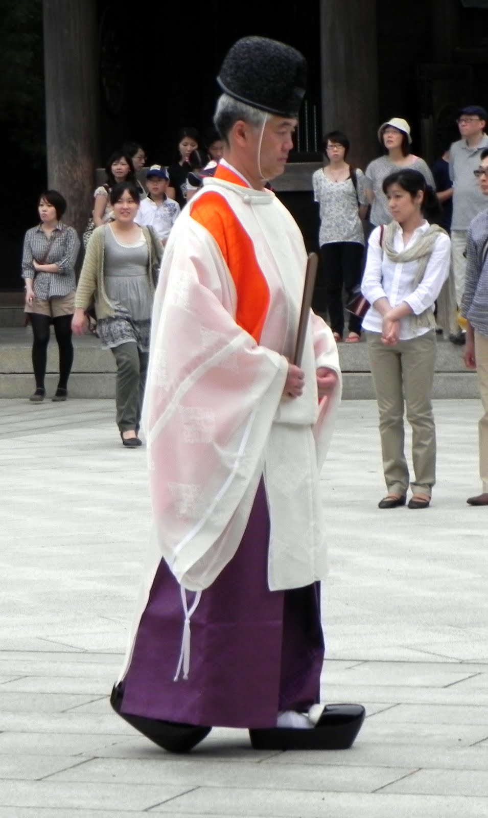 De Gustibus and Joan: Made in Japan