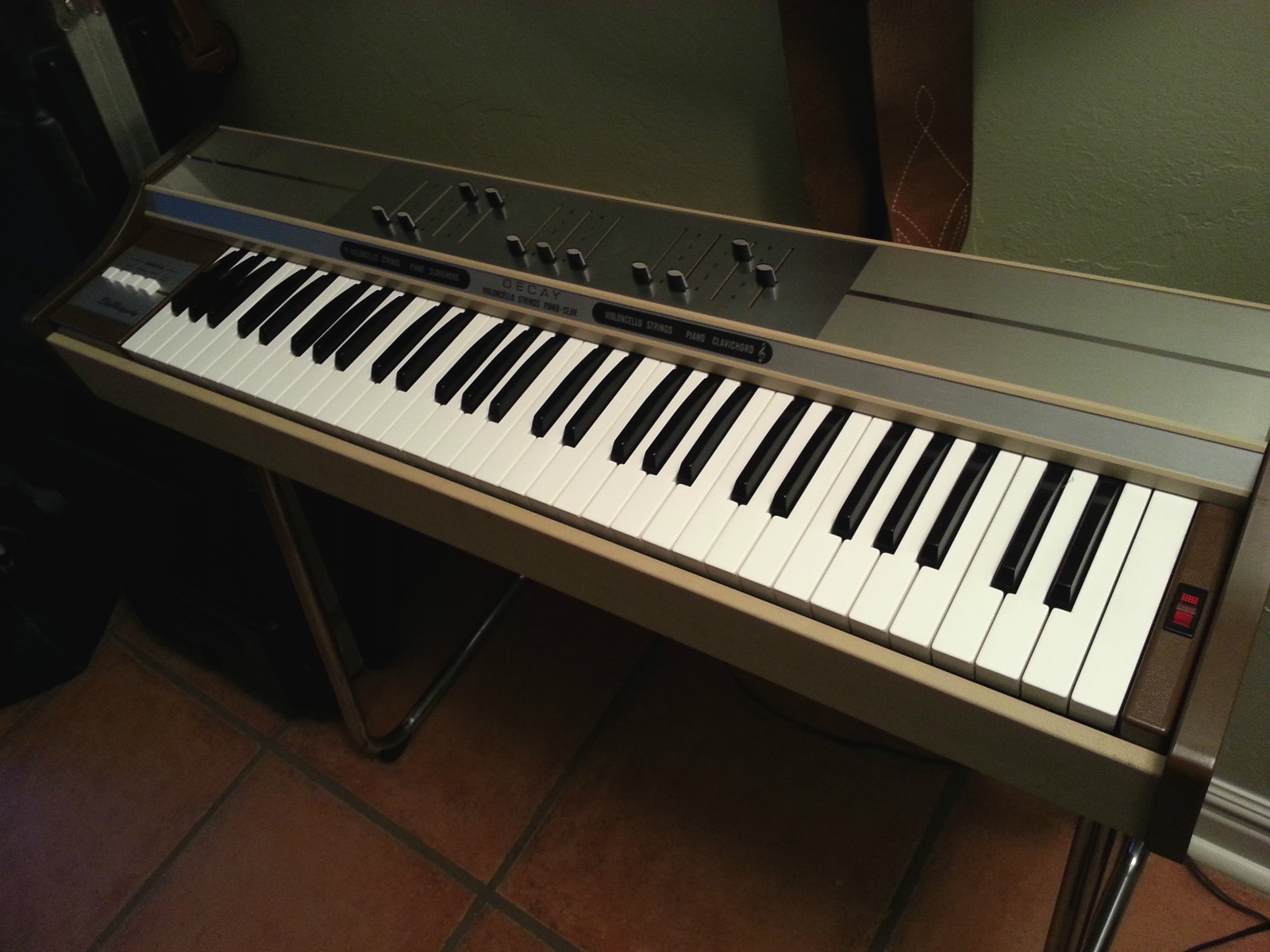 MATRIXSYNTH: Elka Rhapsody 610 String Synth