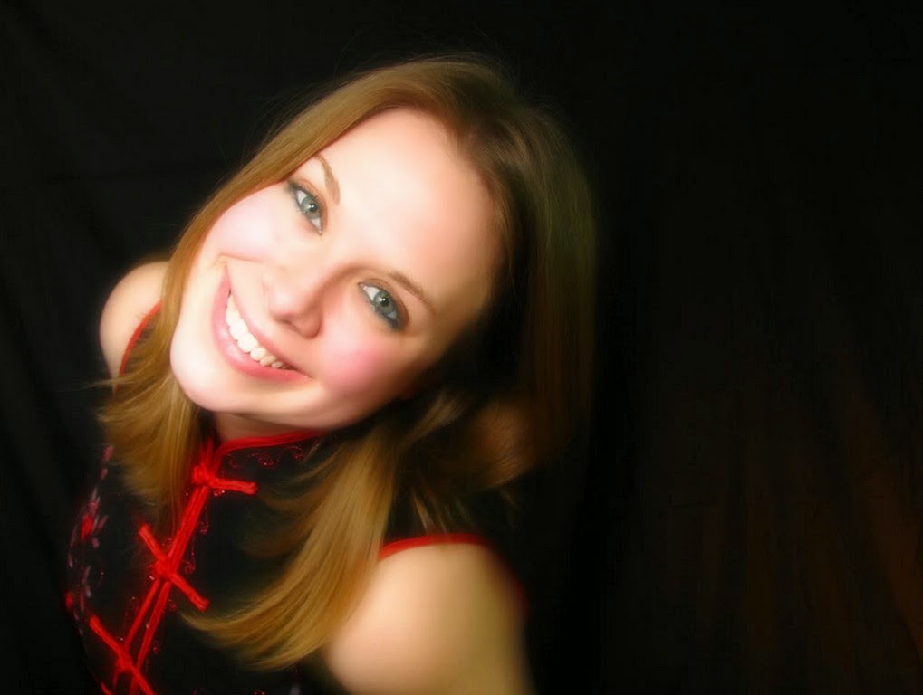 Arte y Actividad Cultural: El "Rostro Feliz", Mujeres Contentas ...