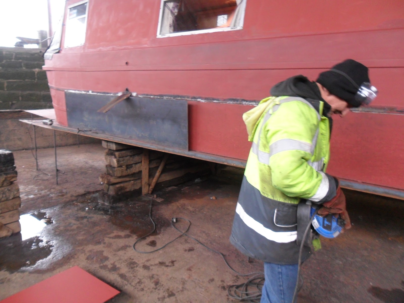 Canal Angels | Taylors Boatyard: Canal Narrowboat Overplating by JP ...