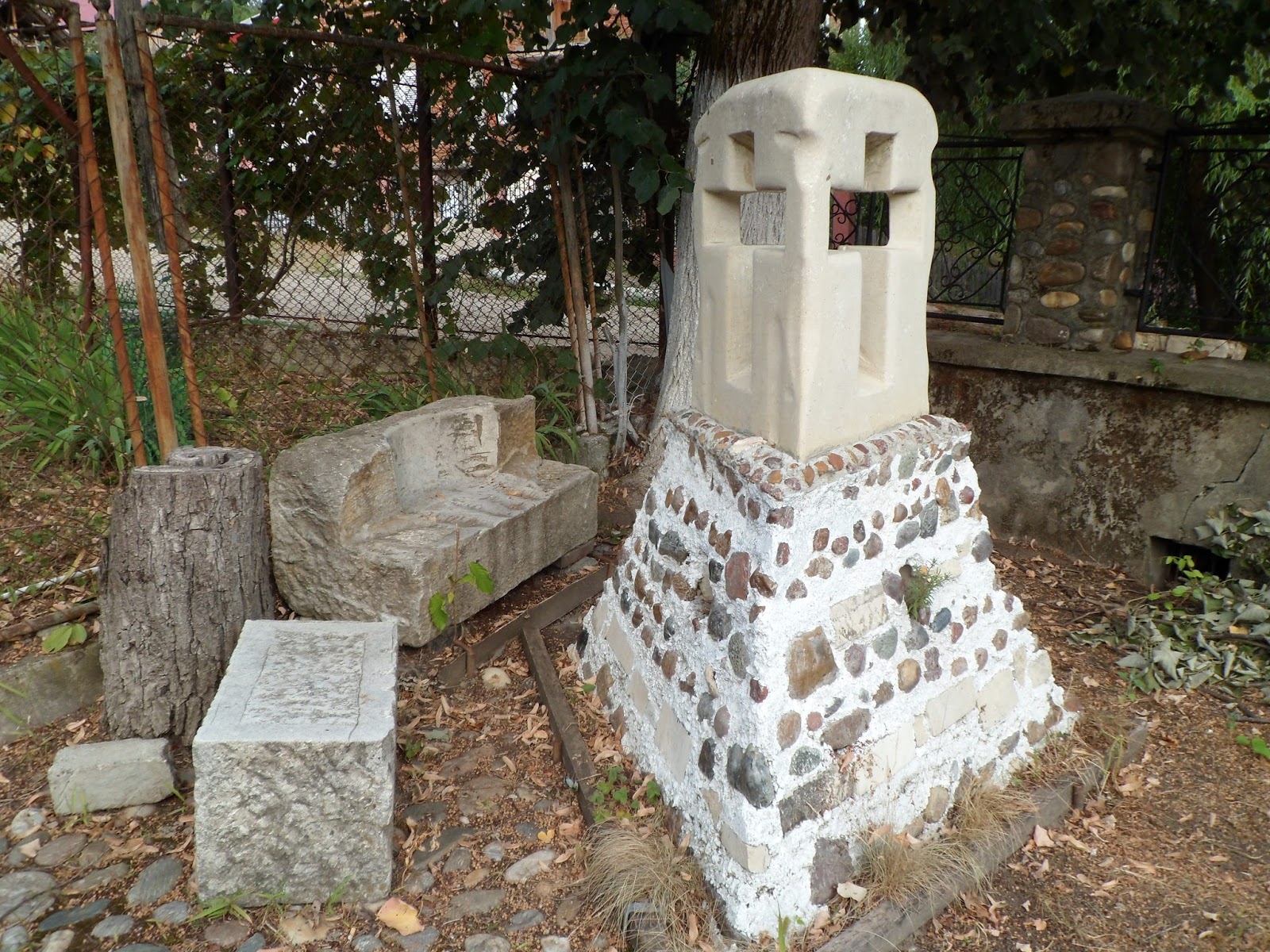 Nicolae Onu - mester popular in lemn si piatra