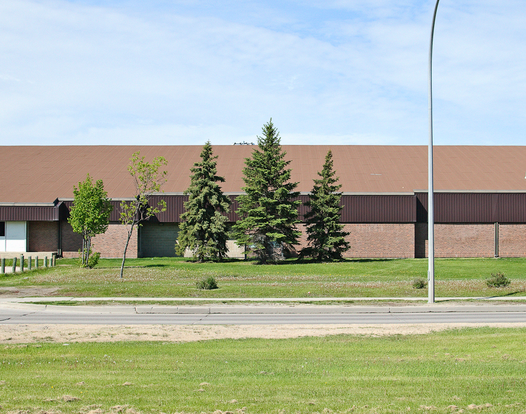 Scott Hendric: Elmwood-Kildonan Pool, Concordia Hill, Kildonan-East ...