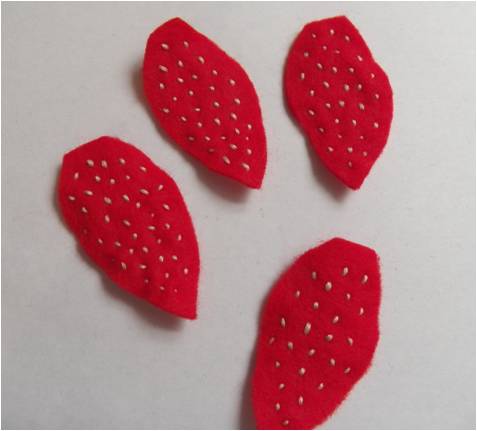 Art Threads: Monday Project - Felt Strawberries