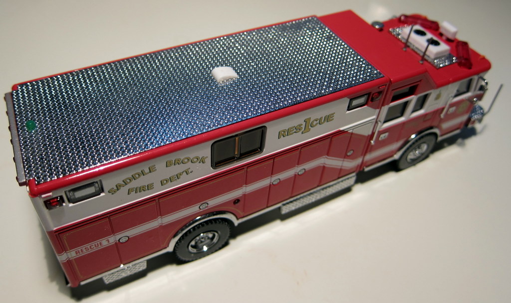 My Code 3 Diecast Fire Truck Collection: Pierce Lance Saddlebrook Heavy ...