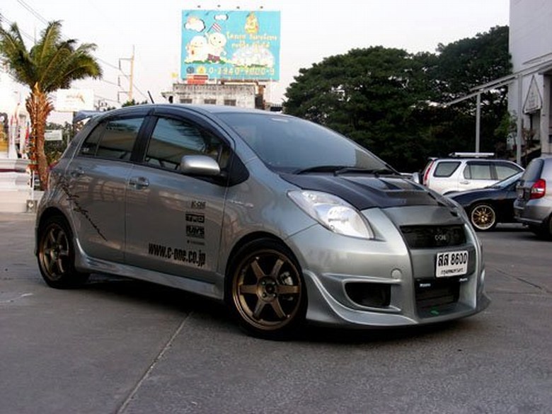 Midnight Garage Bodykit Centre: Toyota Yaris C-One Bodykit