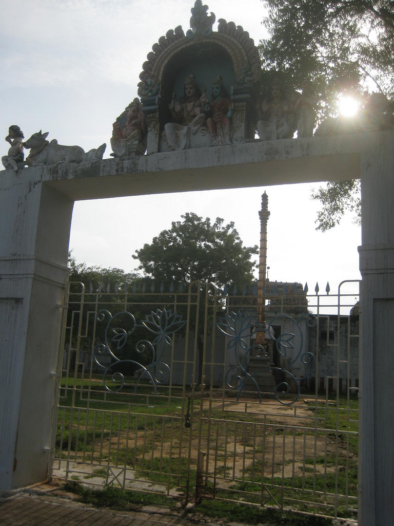 Tamilnadu Tourism: Oondreeswarar Temple, Poondi – The Temple