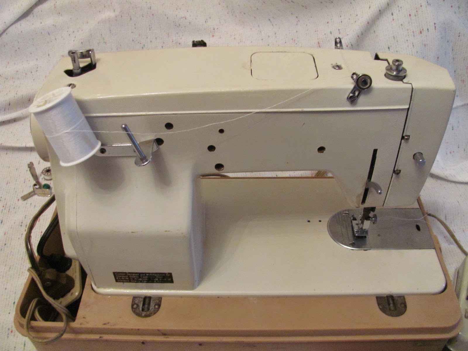 My Sewing Machine Projects : Elgin S-1145 Sewing Machine National ...