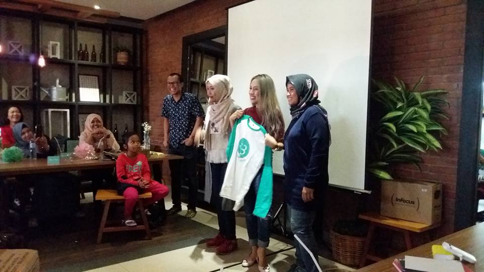 Cara Kreatif Menjadi Travel Blogger Ala Marischka Prudence [ Nurul ...