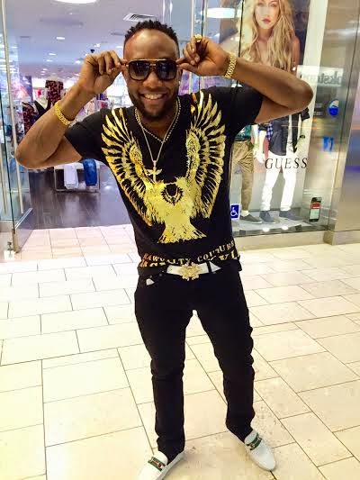 Photos: Kcee unveils new look on US tour