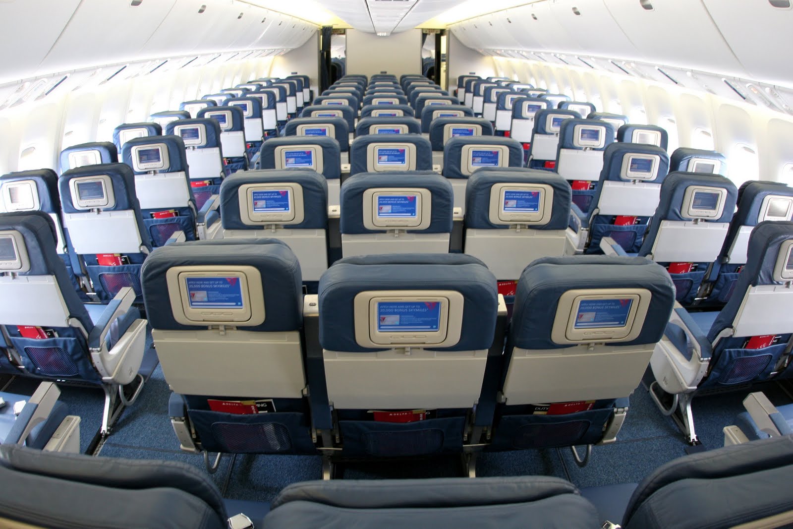 World Air Lines American Airlines World Air Lines American Airlines