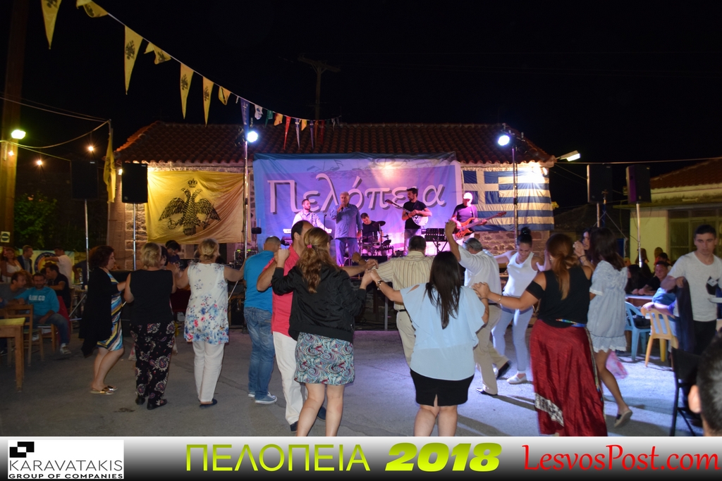 Εντυπωσίασε με τις φωνητικές του ικανότητες ο γνωστός πολιτικός Π ...