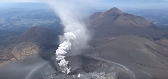 Sciency Thoughts: Eruption on Mount Shinmoedake.