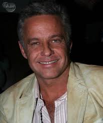 Alexis Ayala prepara serie para el próximo año