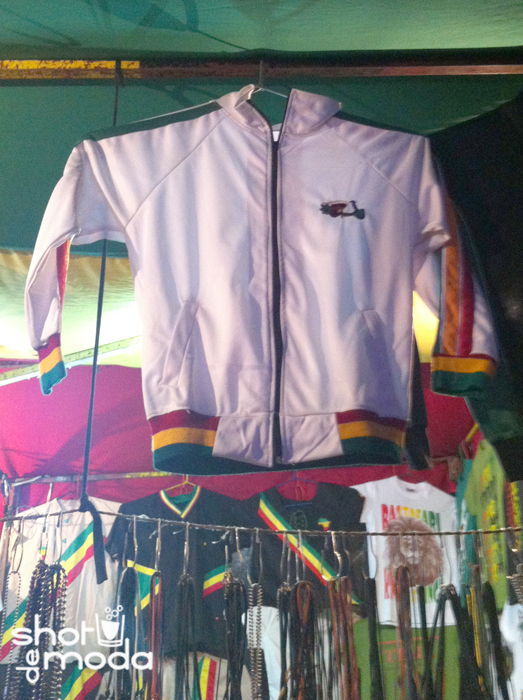 Reggae, outfits y sus colores - Shot de Moda