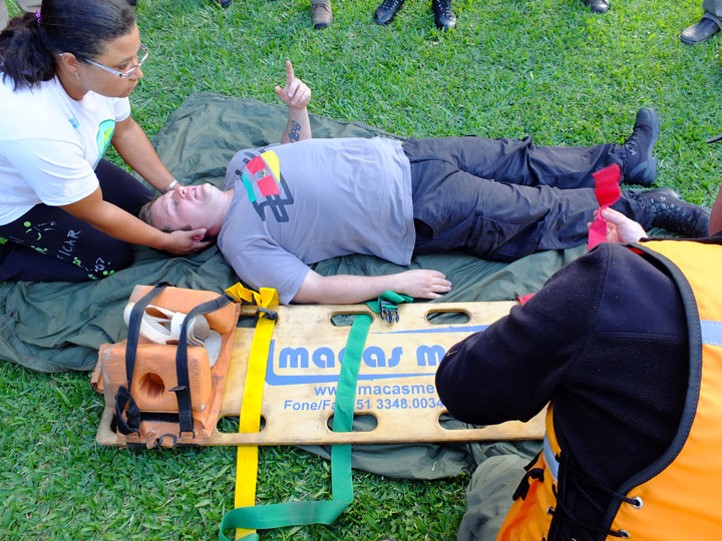 3° A Ensino Médio: Fratura Fechada