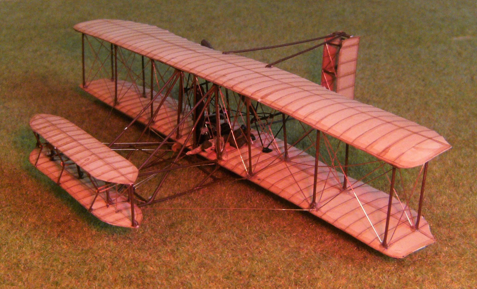 Happyscale-Modellbau: Wright Flyer - papermodel ( and wire ) 1:72