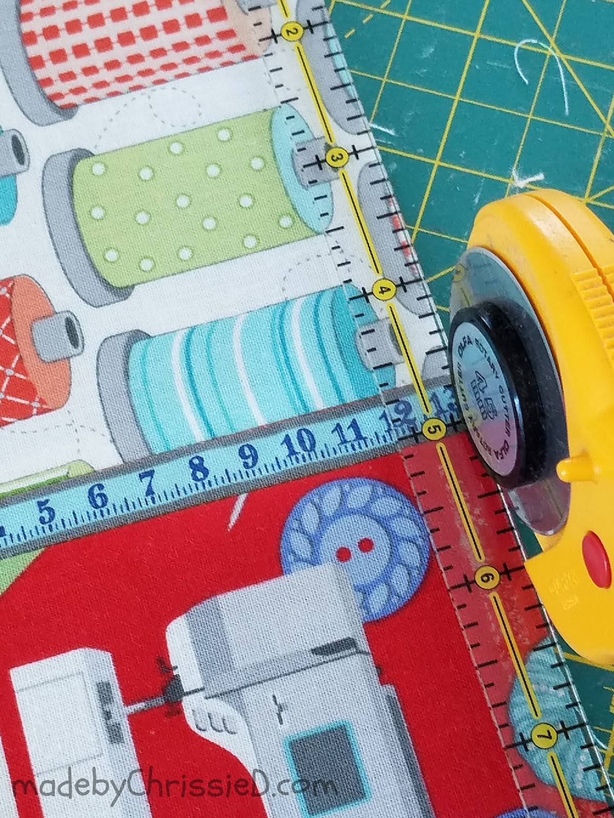 Sew in Love {with Fabric}: Mug Rug Blog Hop: Day 1