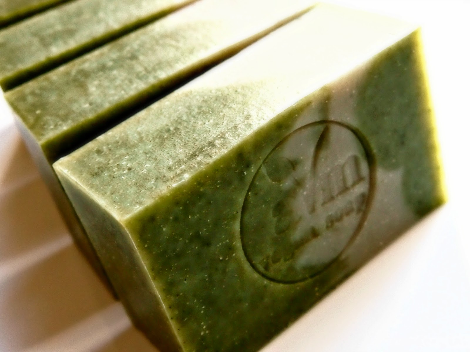 Catálogo de productos: Jabón vegano con algas y arcilla verde