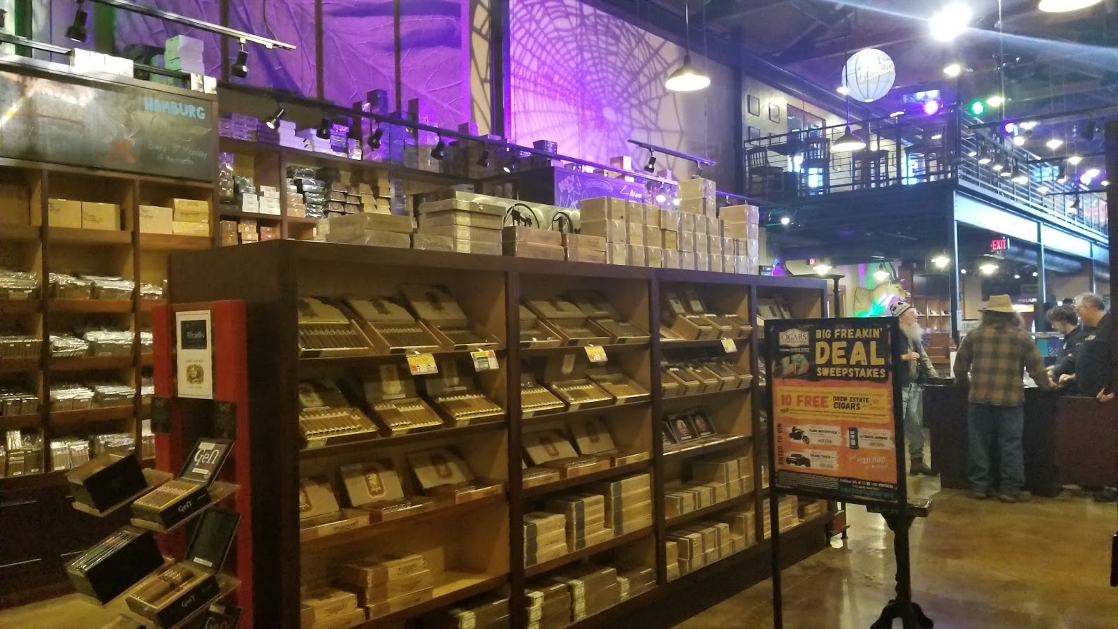 Sip and Puff: Field Trip: Cigars International Superstore [Hamburg, PA]
