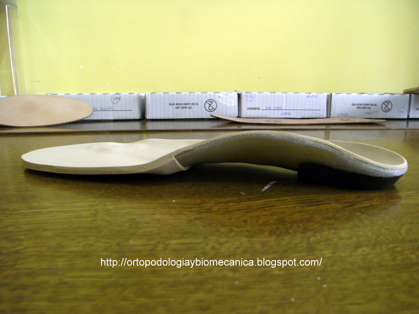 Ortopodologia y Biomecanica : “GAIT PLATE”. TRATAMIENTO METATARSO ADUCTO