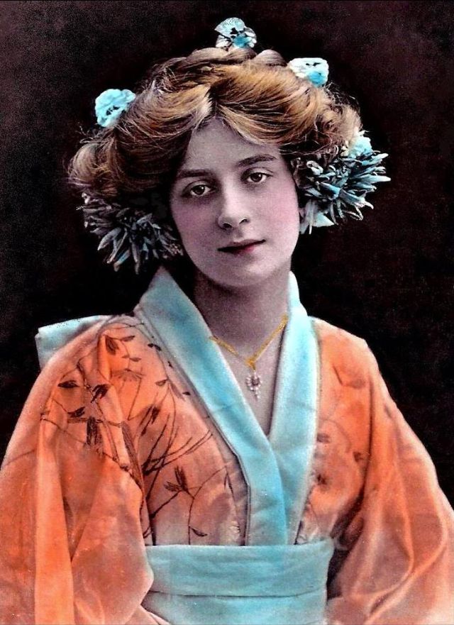 25 Colorized Pics of Victorian and Edwardian Actresses Dressed Up as ...
