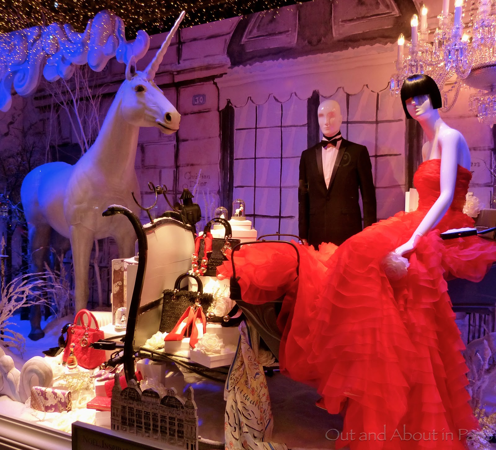 Christian Dior Christmas Windows at Printemps Pay Tribute to "City of ...