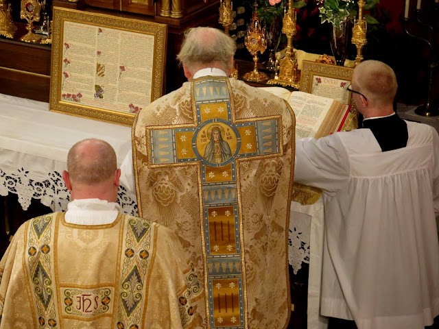 Other Modern: An Art Deco Inspired Solemn Mass Set ~ Liturgical Arts ...