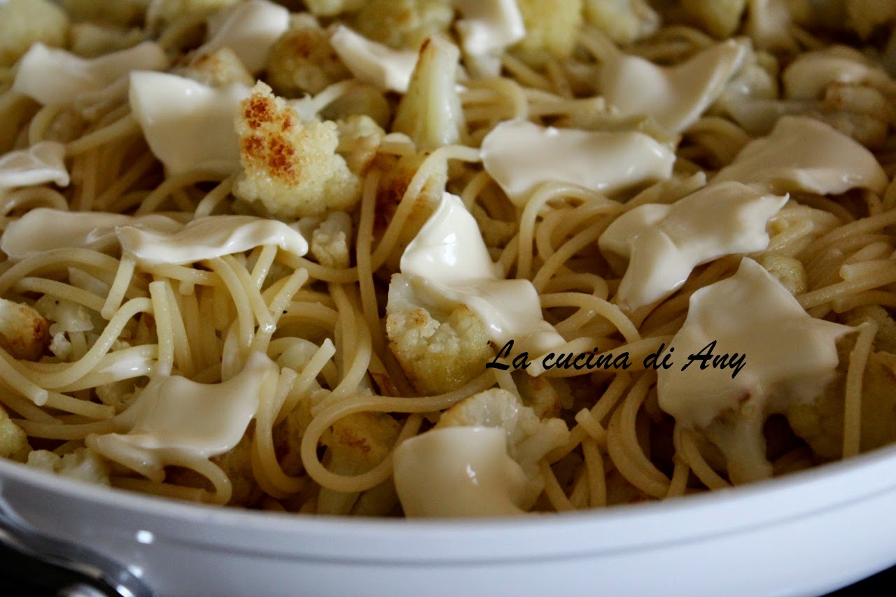 La cucina di Any: Pasta con il cavolfiore - Paste cu conopida