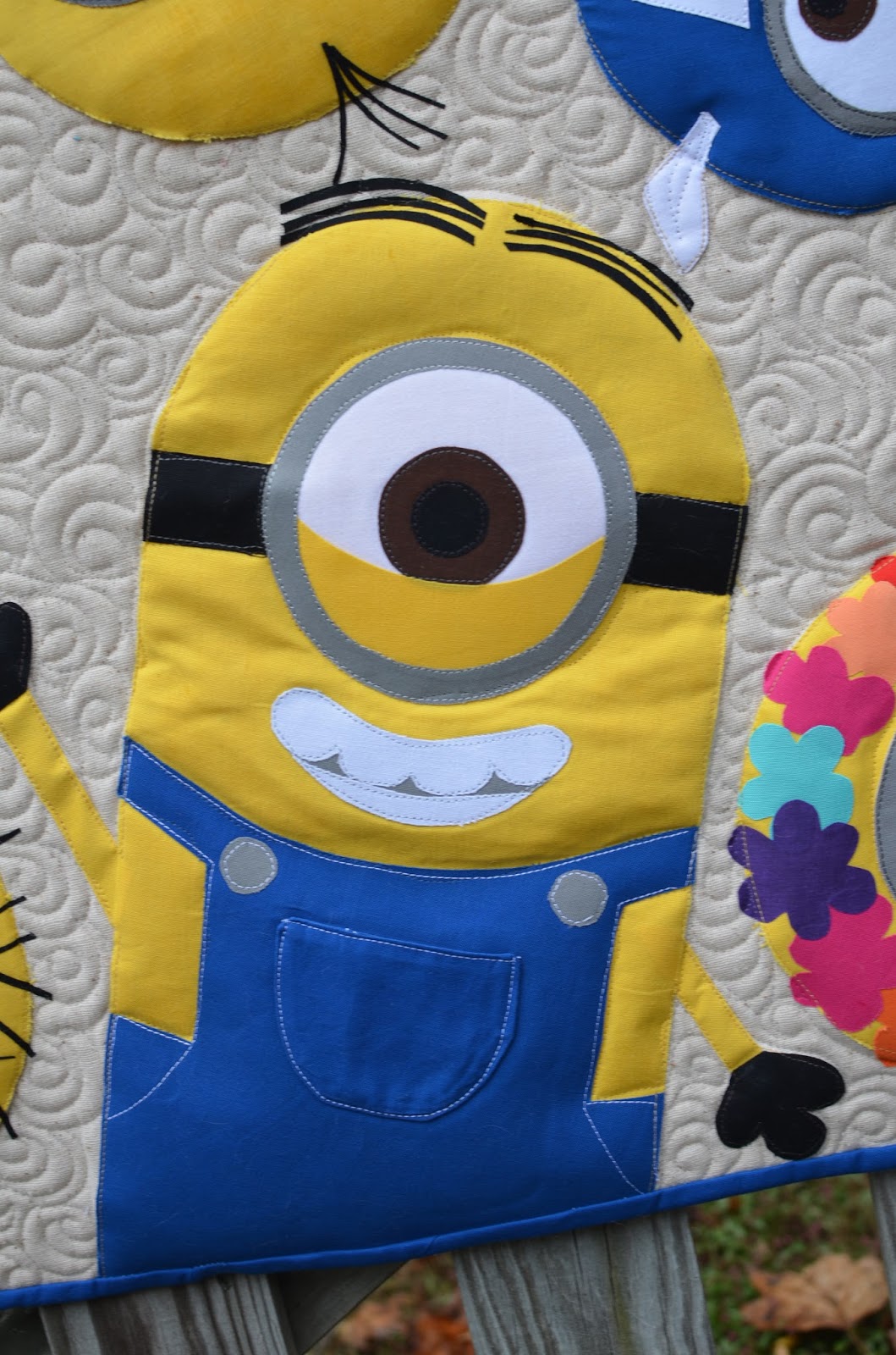 Oh Sew Loved: Minion Quilt Mini Swap!