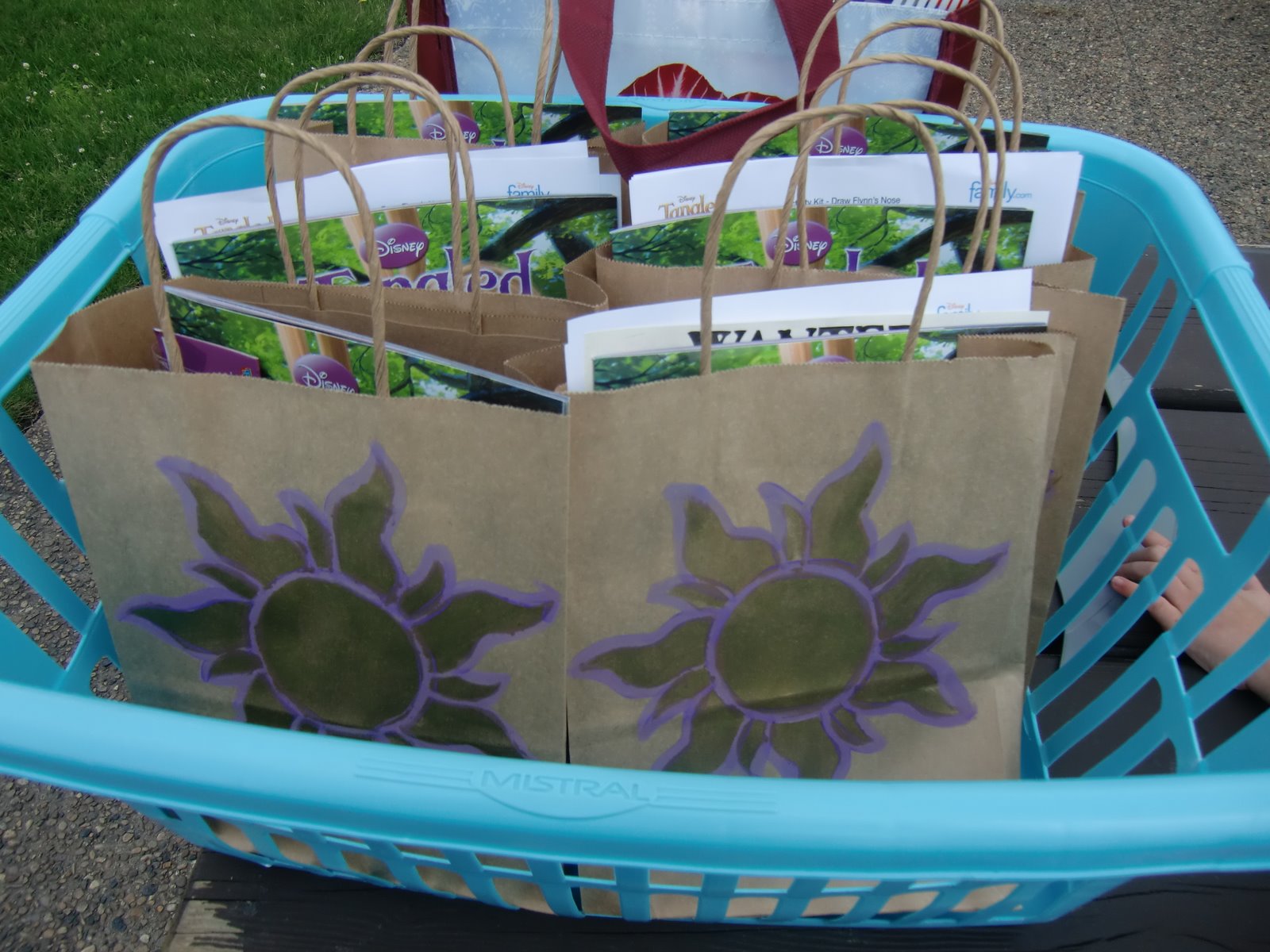 Sustainable | Slow | Stylish: Slow Living: 'Tangled' Birthday Party Crafts