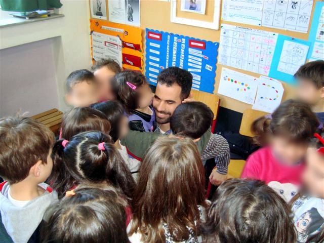 Με Άλλα Μάτια : ΜΙΚΡΟΙ ΜΑΘΗΤΕΣ ΝΗΠΙΑΓΩΓΕΙΟΥ ΓΙΝΟΝΤΑΙ ΓΙΑ ΛΙΓΟ ...