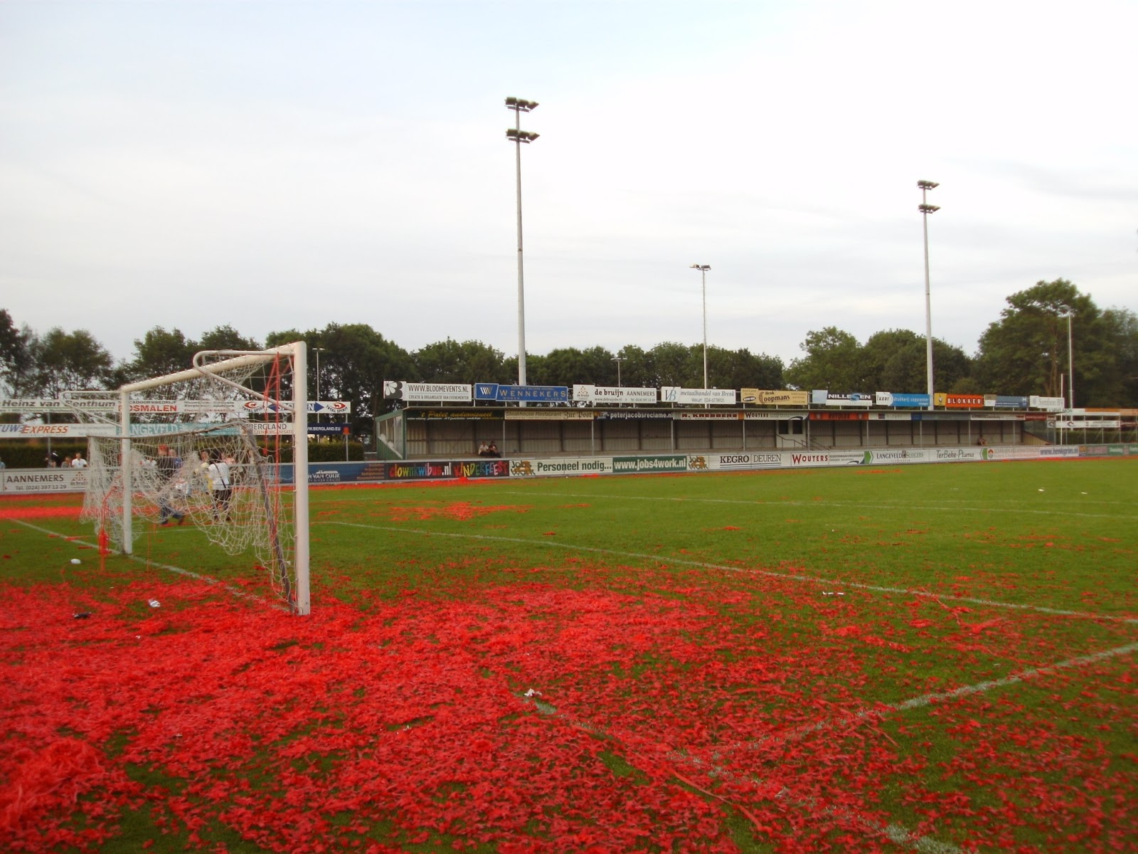 Extreme Football Tourism: NETHERLANDS: SV De Treffers