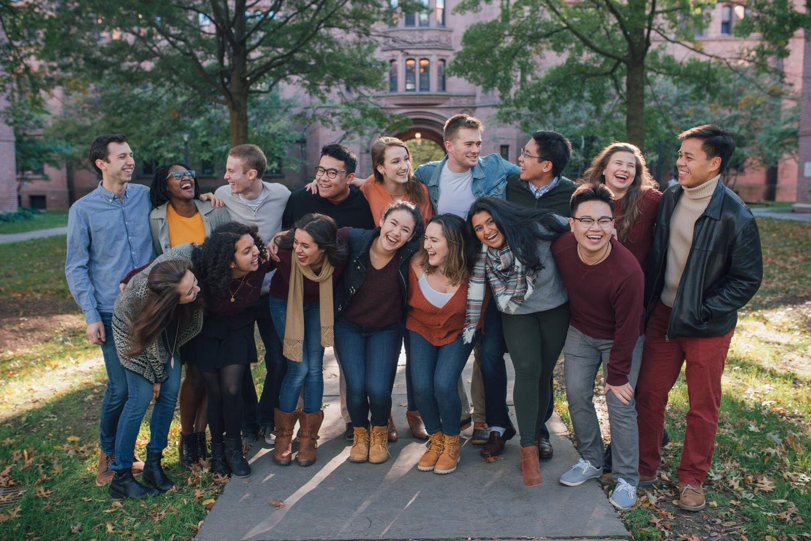 THE VIEW FROM FEZ: Concert Monday - Yale University A Capella Group