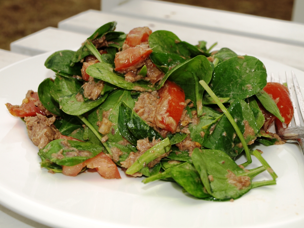 Bitter Sweet Salty Sour: Spinatisalat