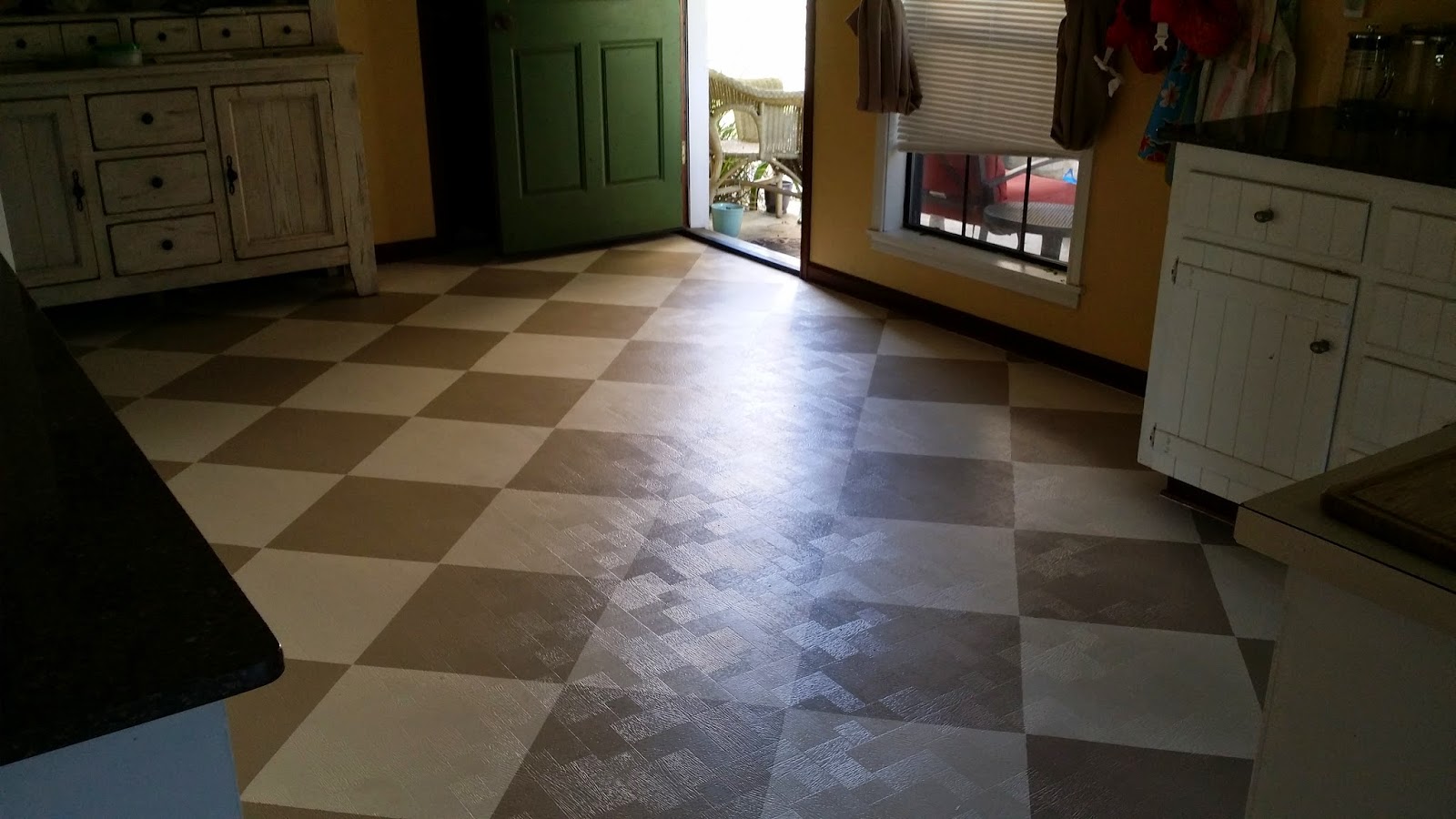 How I Painted my Linoleum Floors