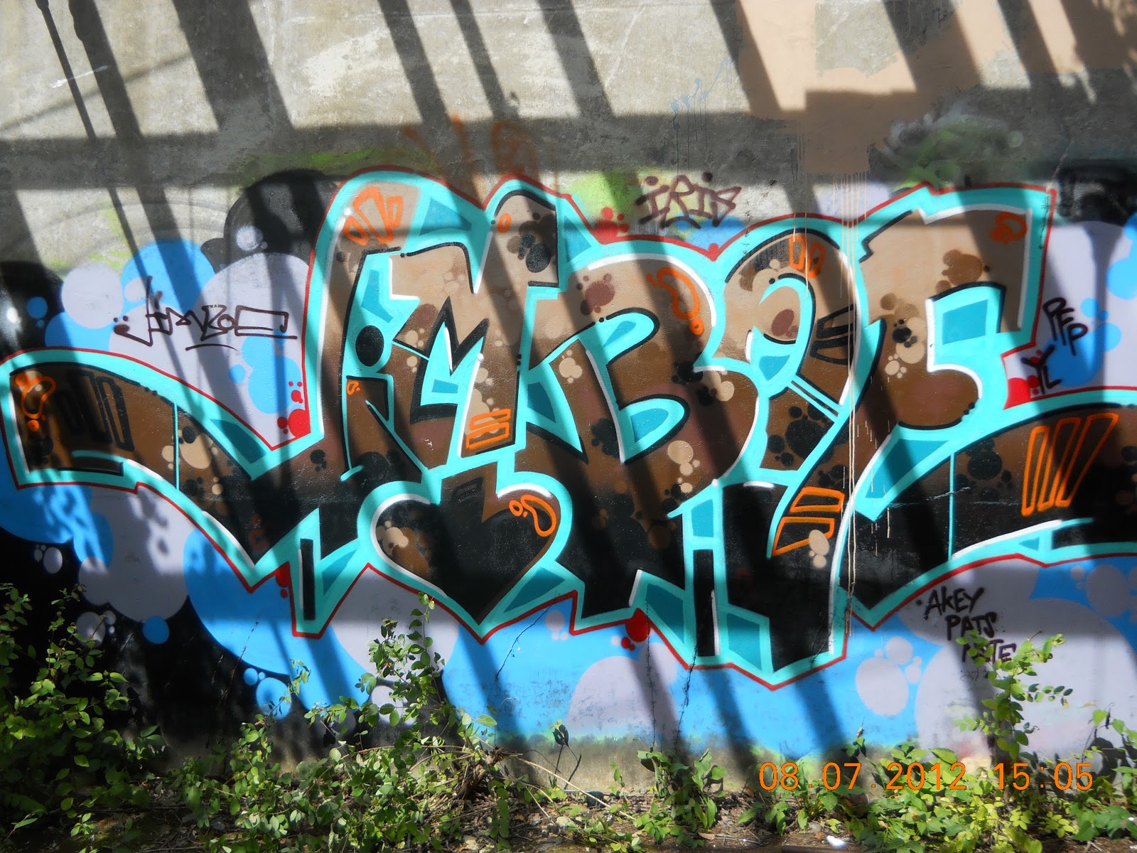 Massachusetts Graffiti Addict: FRESH LINES