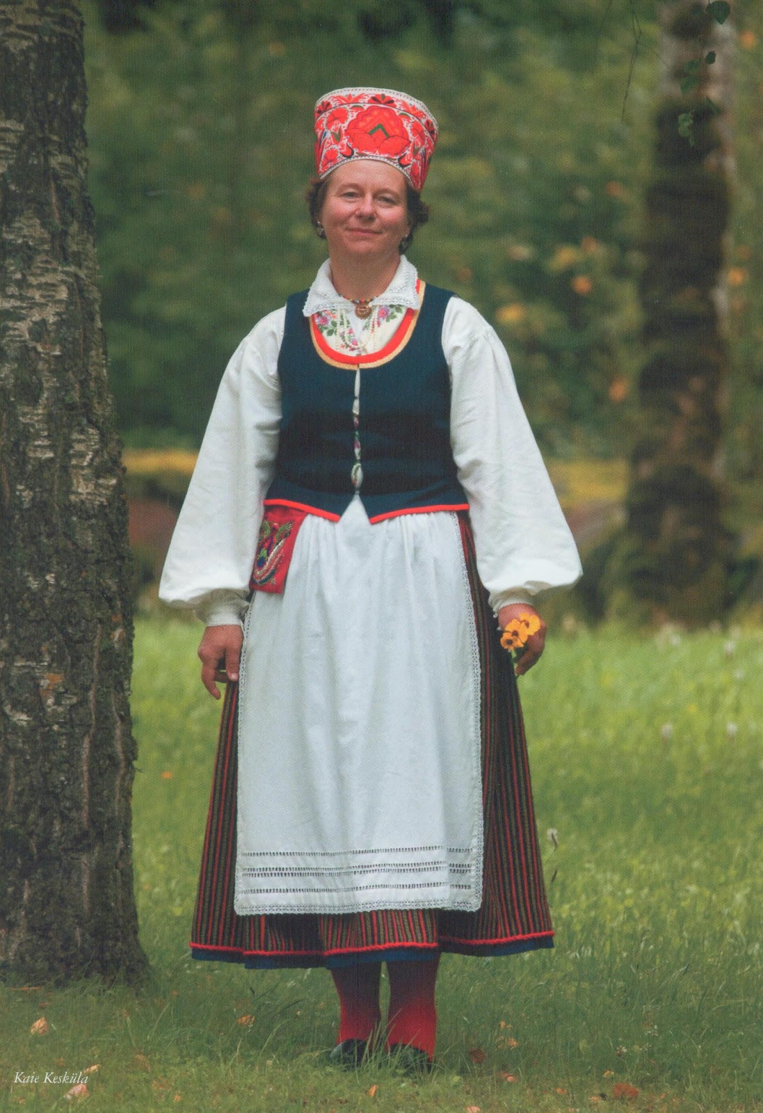 Käsitöö ja kodundus : Kaarma kihelkonna rahvarõivad