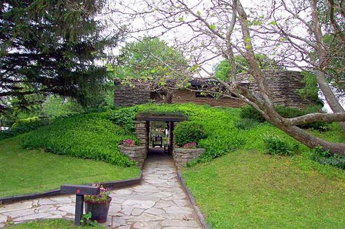 Instant House: Solar Hemicycle Usonian Homes