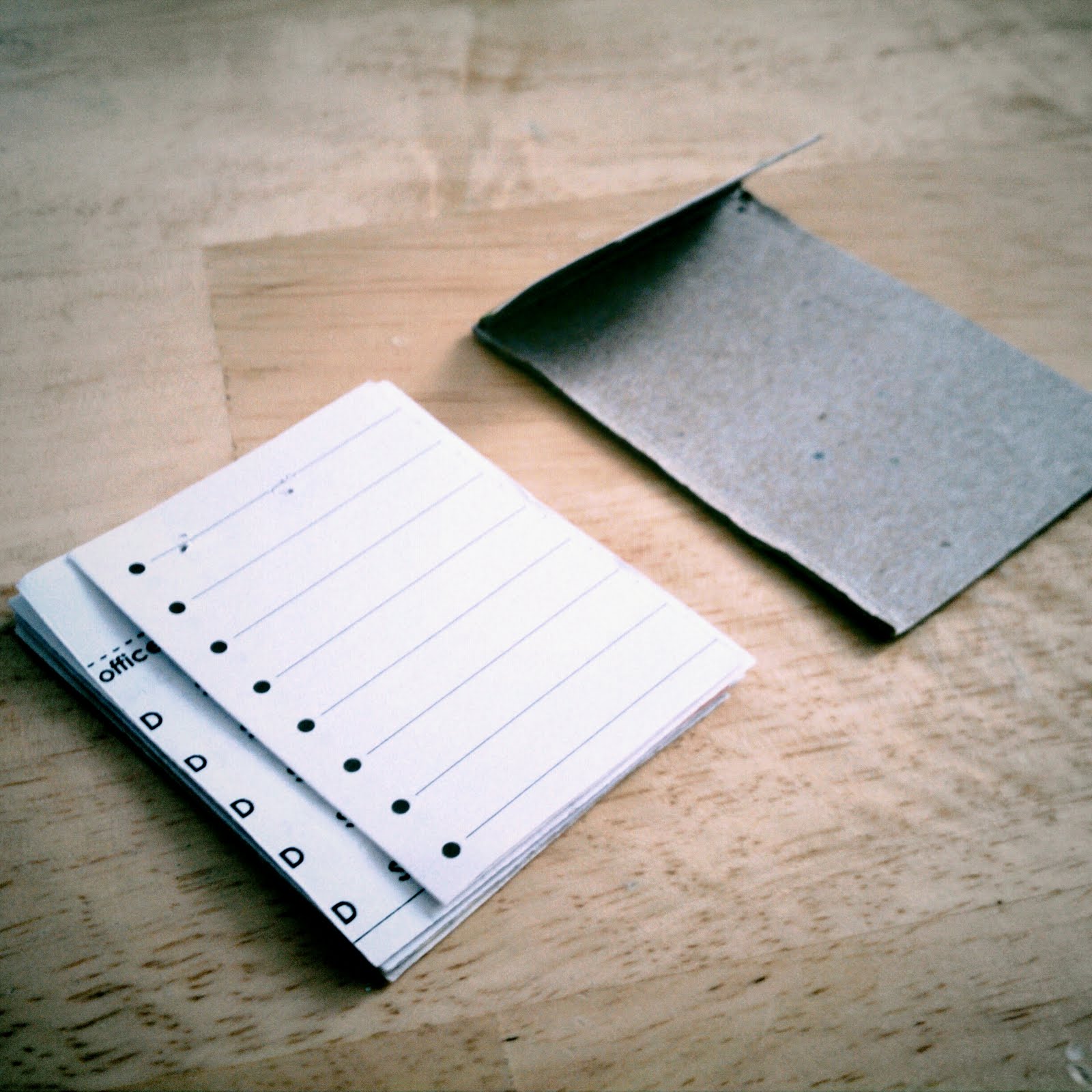 Make. Shop. Live.: How-To's Day: MAKE Magnetic Mini Note Pads