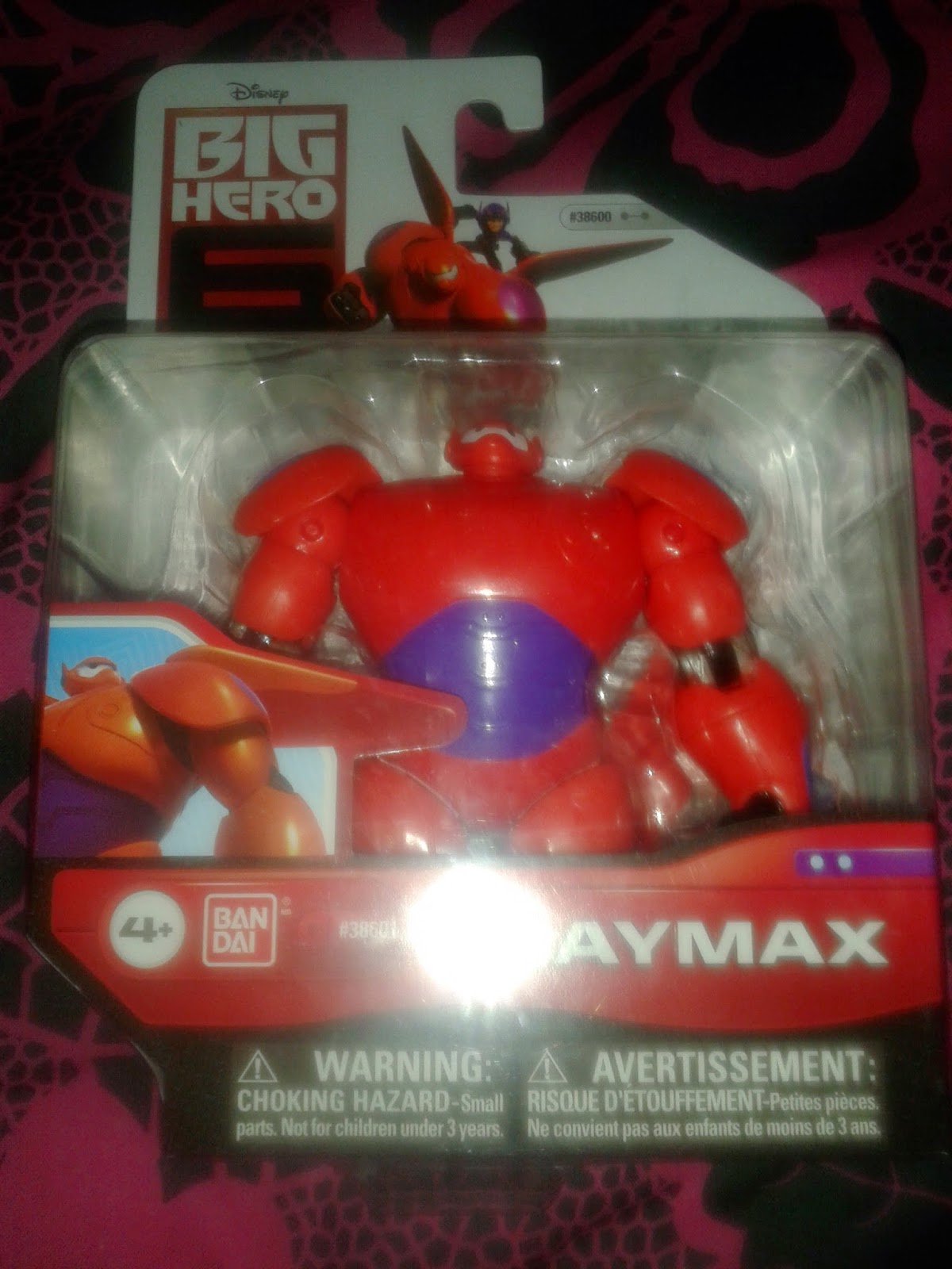 Midnight Reviewer: Review: Big Hero 6 - Armoured Baymax action figure ...