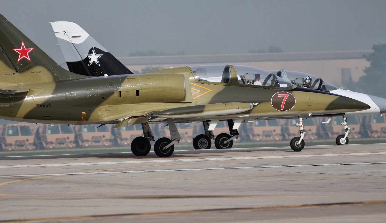 The Aero Experience: EAA AirVenture Oshkosh 2013: L-39 Albatross Is the ...