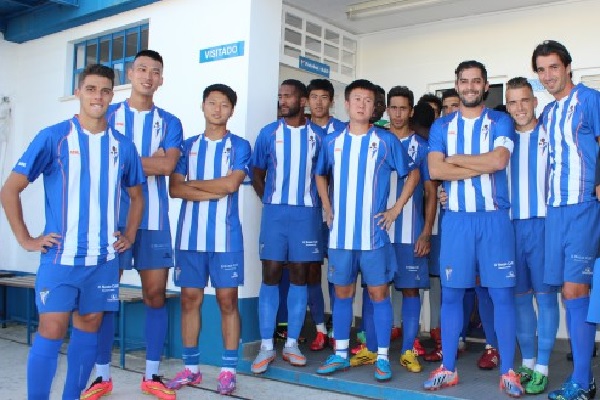 PINHALNOVENSE»» Já apresentou plantel para a época de 2016/2017 ...