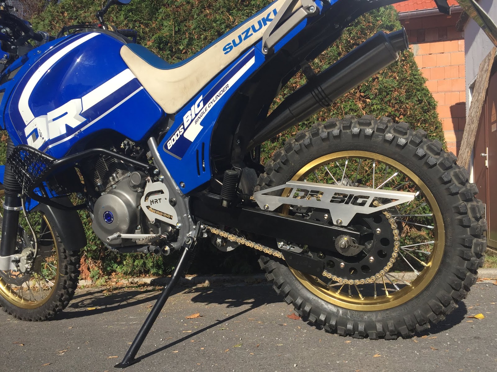 Der SUZUKI DR RALLYE & DR CUSTOM BIKE BLOG: RALLYE BIG SERIES!