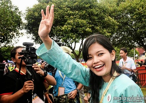 ‘Samseng BN’ hala ekzos ke muka Dyana Sofya hingga habis minyak...MAI ...