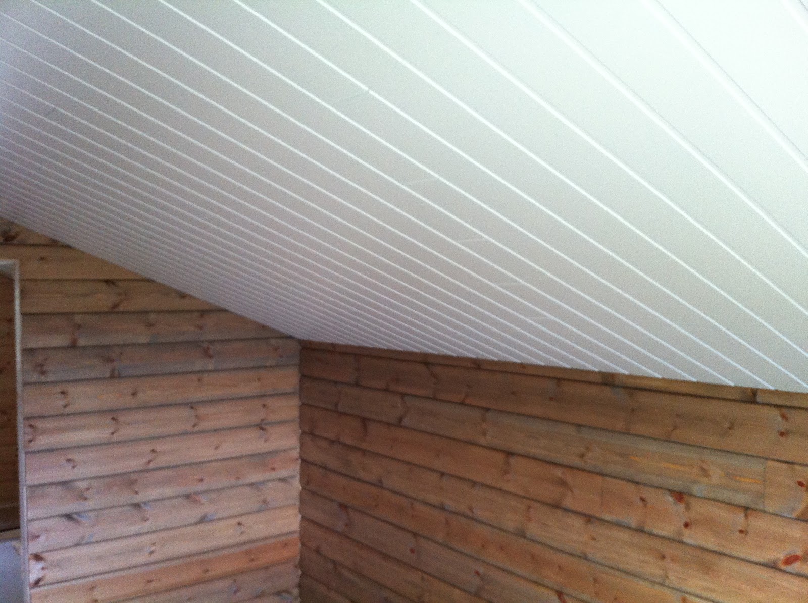 Hyttebygging på Norefjell: Legging av innvendig tak