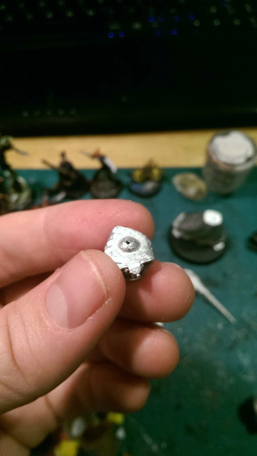 Pinning Minis - Delphan Gruss Construction