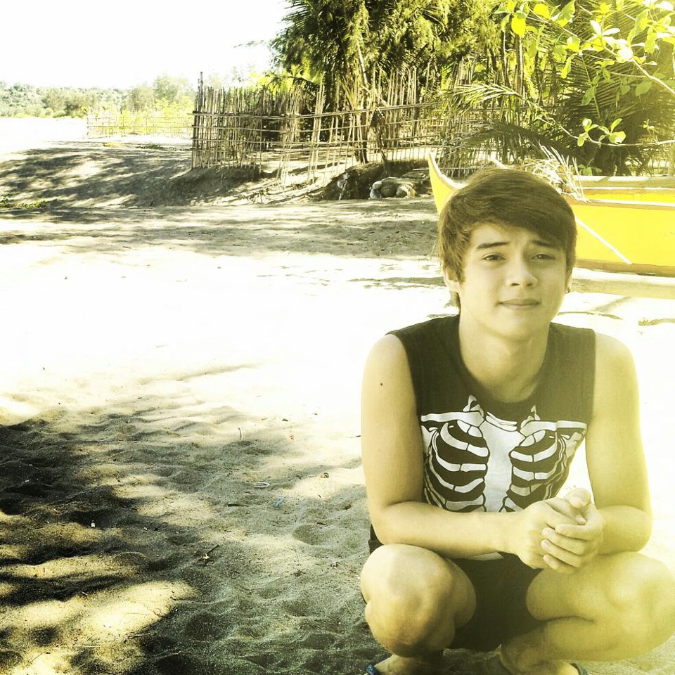 Juicy and Hottest Men : Jerome Ponce LOokalike