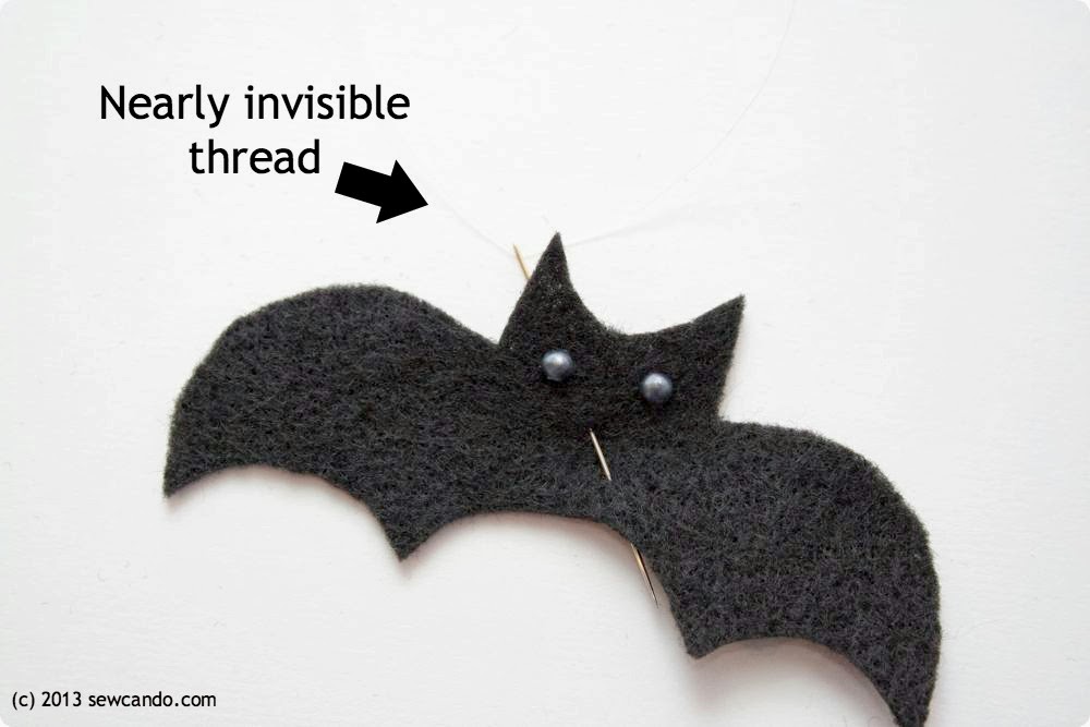 Sew Can Do: Spooky Spaces For Halloween: Bats In The Belfry Mobile Tutorial