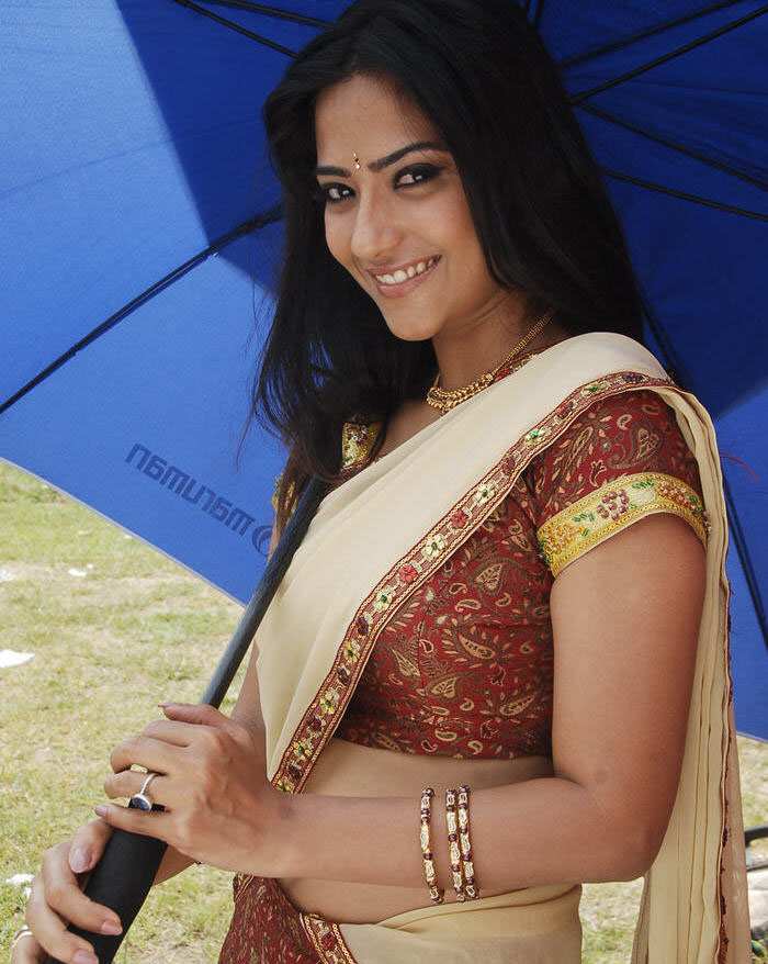 TAMIL TV SERIAL UPDATES: Aditi Sharma