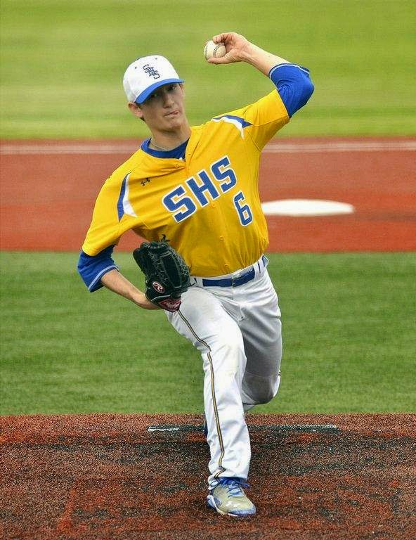 The Dude Abides: Recruiting Update - Pitcher Kale Breaux Commits to MSU